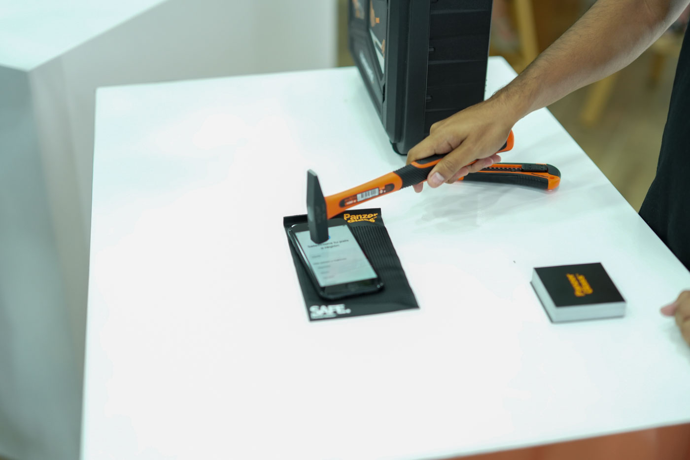 PanzerGlass éxito en actividad Oneclick RD | IOCA GROUP